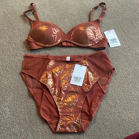 Lively | Intimates & Sleepwear | Nwt Lively No Wire Push Up Bra And ...